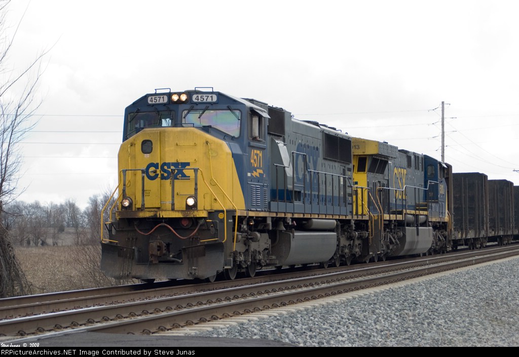 CSX 4571 Q525